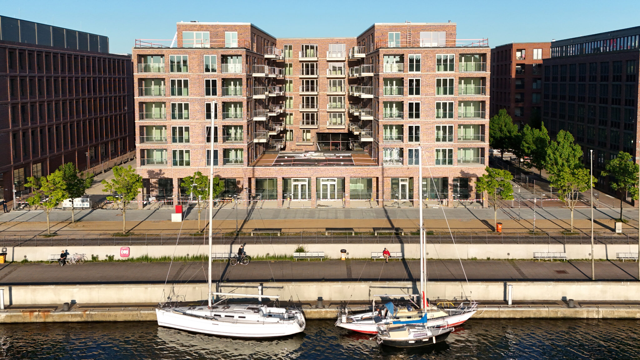 Pier8 - Wohnen am Wasser. Mitten in der Stadt.